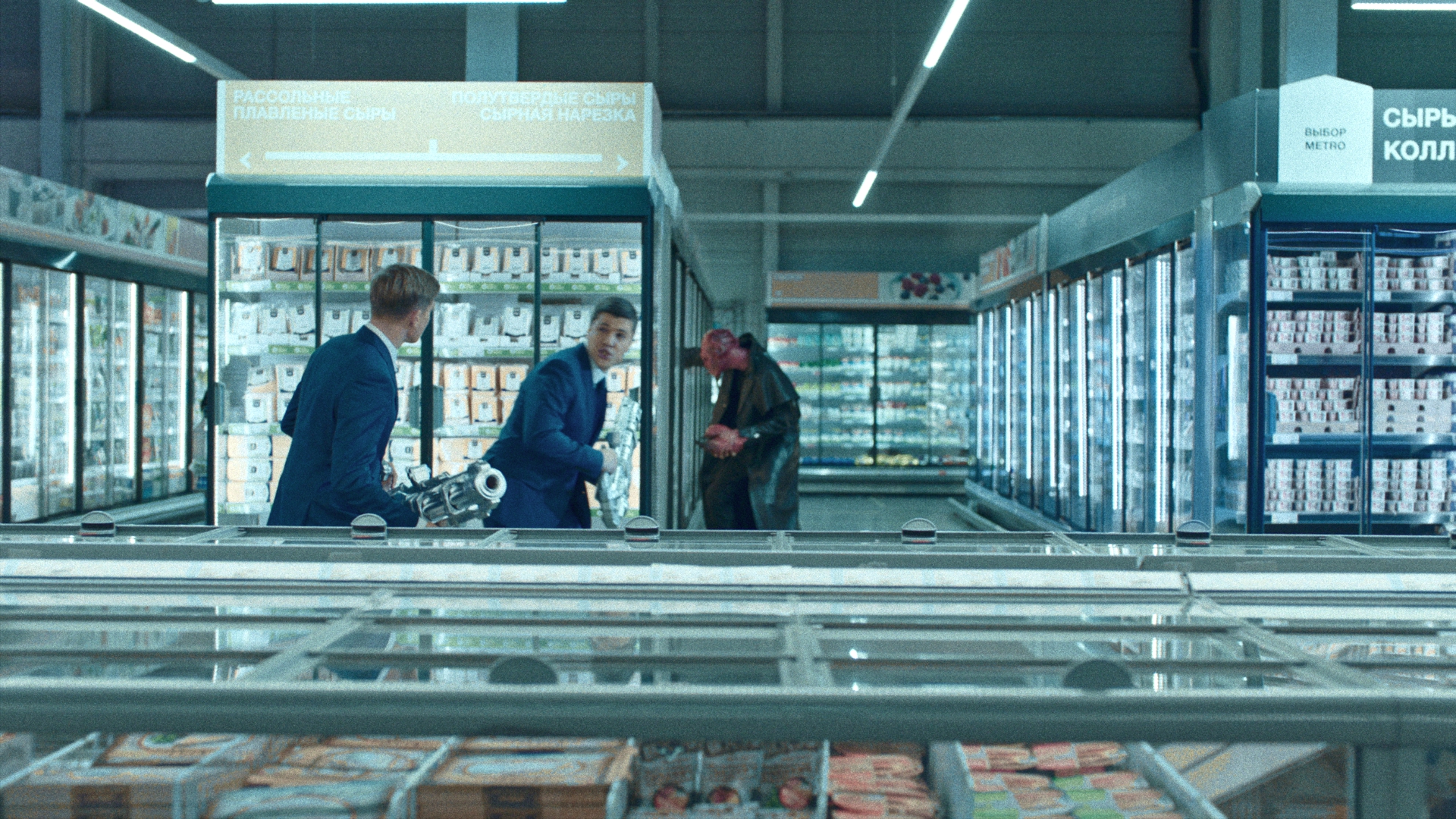 Color grading for “METRO” commercial by Evgeny Gvozdev – Dehancer Blog