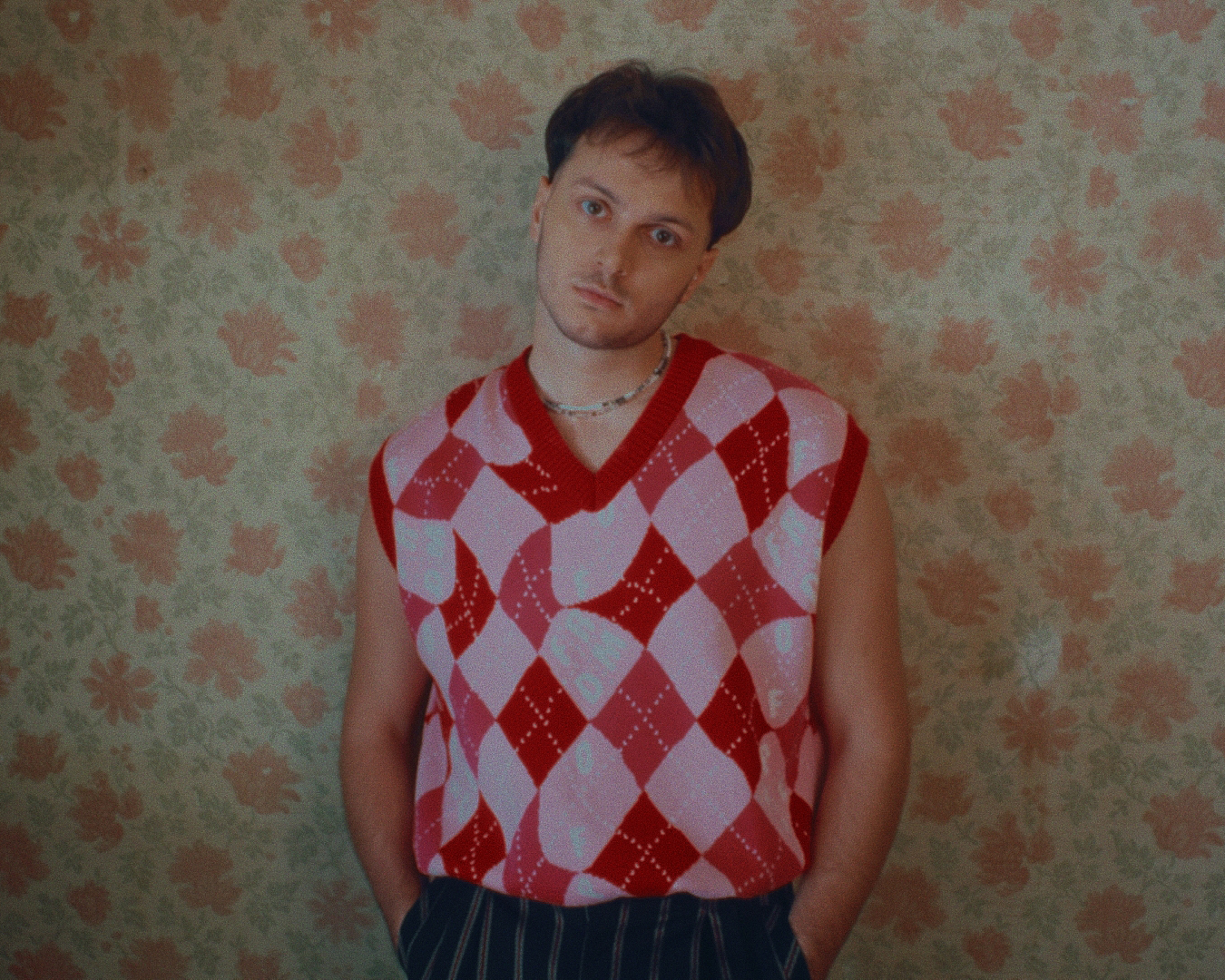 Screen grabs from the «Mert Çodur – Yine Bana Kal» music video. Color ...