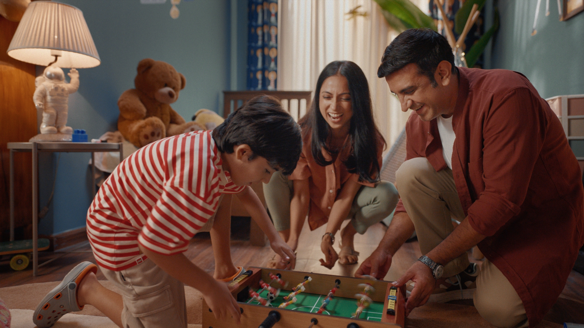 Screen grabs from the “Sakura, Hirari” project. Color graded by Edgar Reyna & Lia Film ...